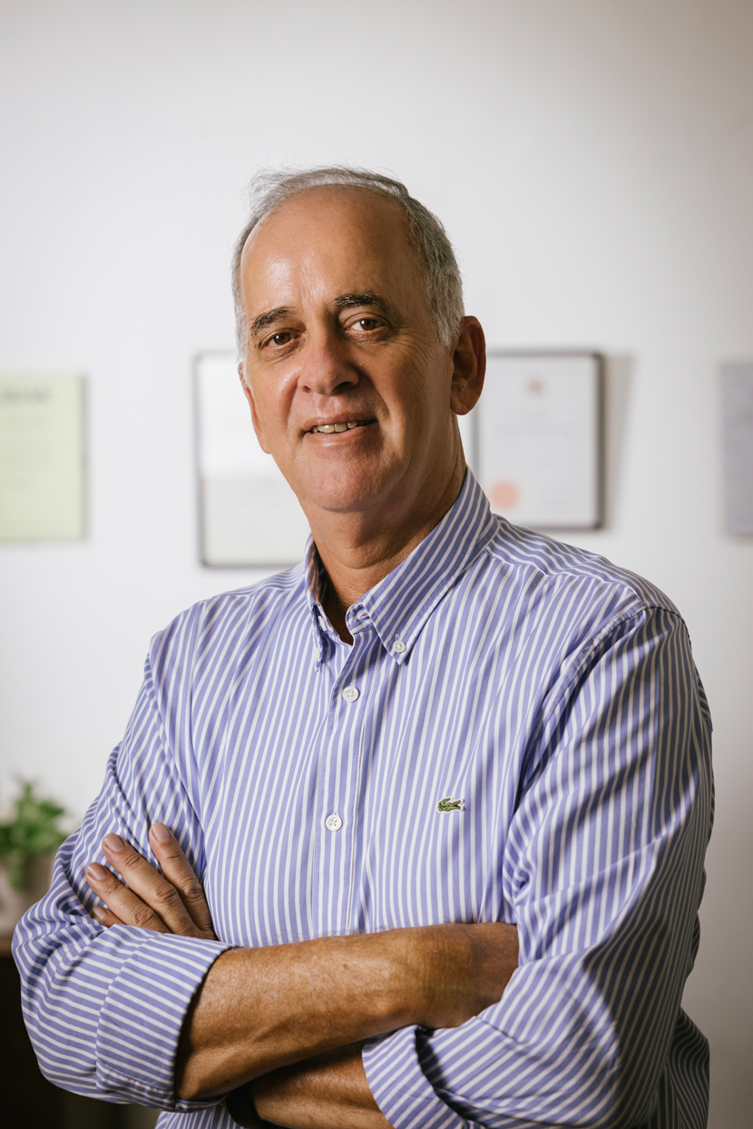 AK Papadakis Management Services